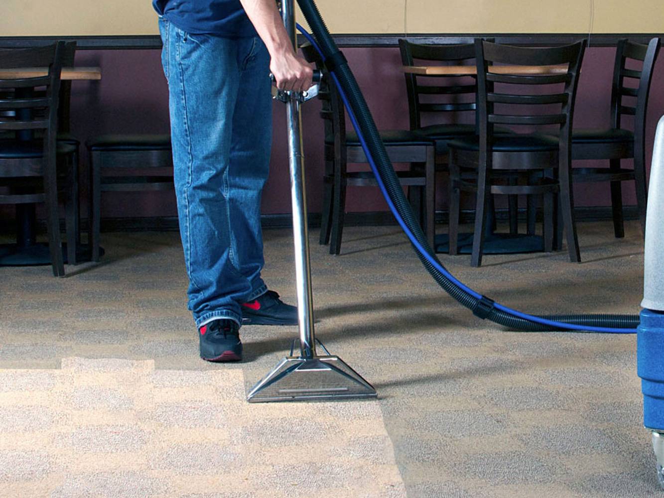 Commercial Cleaning - MacClean